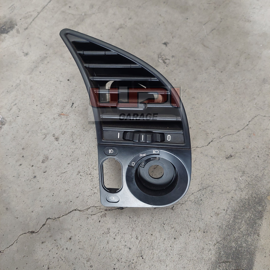 BMW E36 Dash side fresh air vent 64221387062 – WPIGARAGE